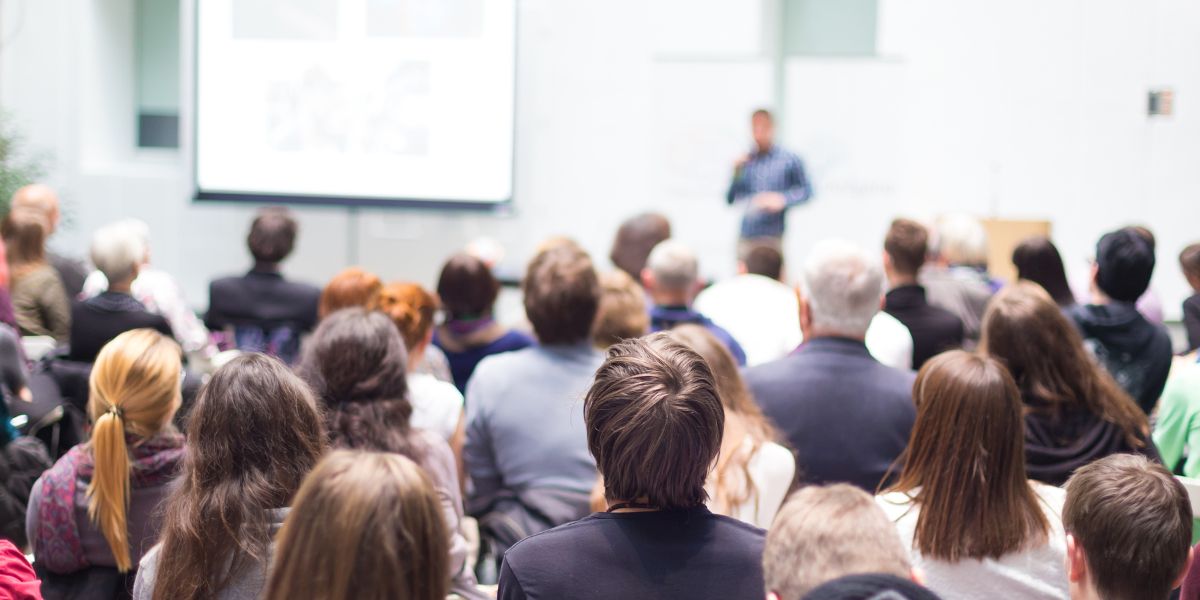 Pavilhão Multiusos de Odivelas: Um Pilar de Desporto e Cultura - Bola ...